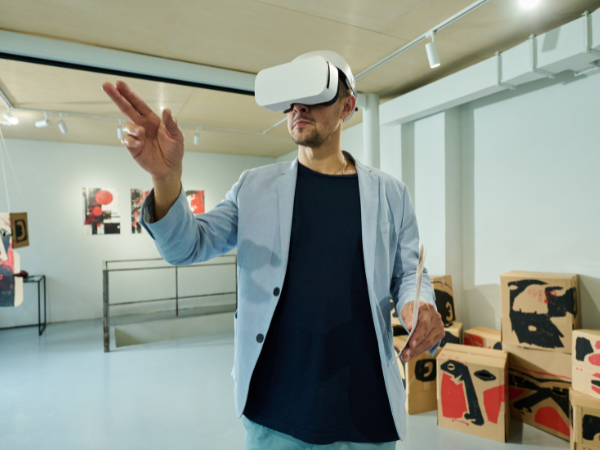 Immersive Art Online: The Evolution of Virtual Exhibitions - Eternal3D Blog